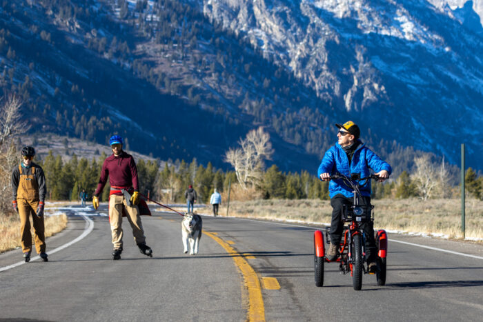 Mooncool TK Pro E-Trike Review: Enhancing Mobility and Enjoying the ...